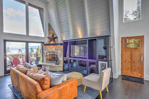 10 Mi To Skiing: Tahoe City A-frame Home - Tahoe City, CA