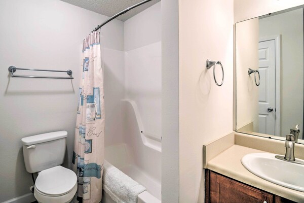 Foley Getaway W/ Fenced Yard - 13 Mi To Beaches! - Foley, AL