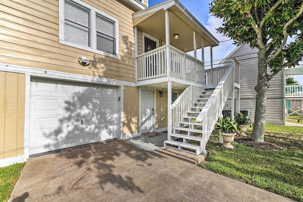 1 Mi To Seawall: Dog-friendly Galveston Home! - Galveston