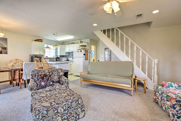 Waterfront Galveston Bay Retreat < 1 Mi To Beach! - Galveston