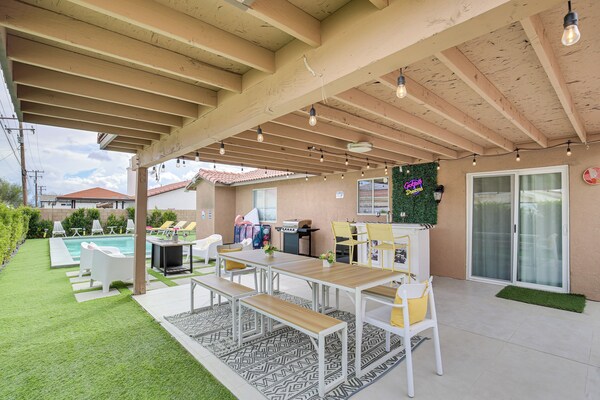 Desert Hot Springs Home W/ Pool & Gas Grill! - Desert Hot Springs, CA