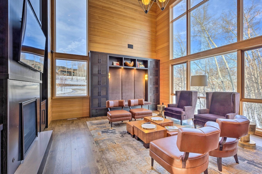 Luxe Home W/ Patio & Pool Access In Silverthorne! - Silverthorne, CO