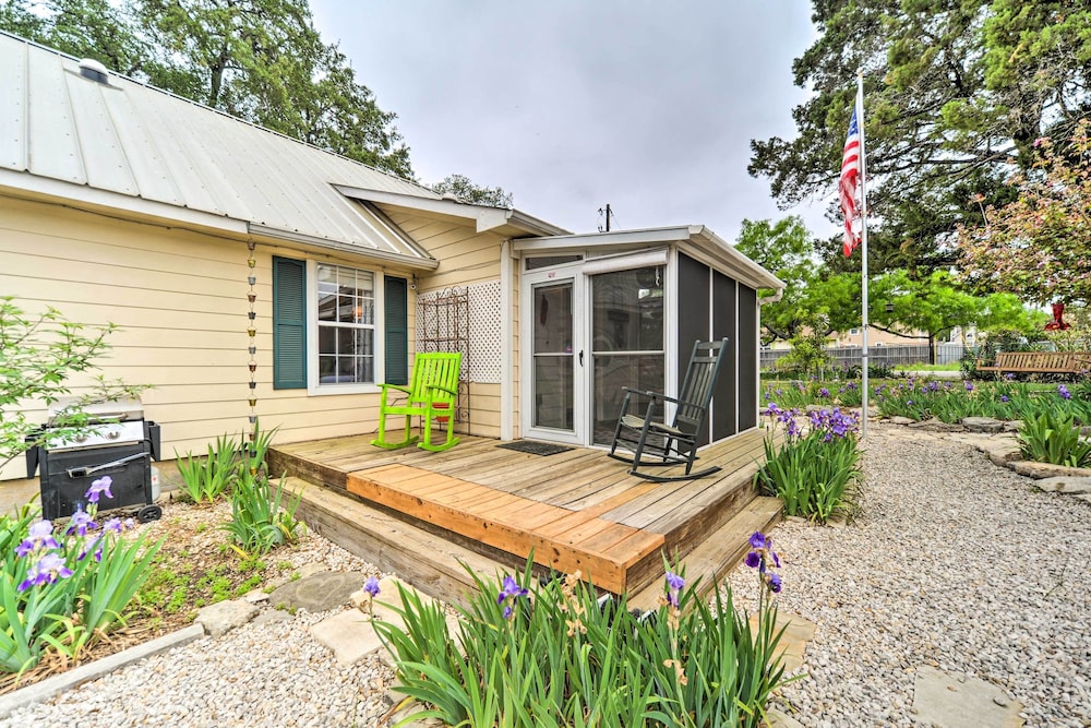 Cozy Canyon Lake Abode < 1 Mi To Boat Ramp! - Canyon Lake, TX