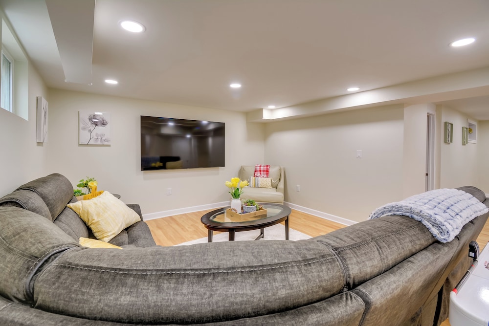 Direct Beach Access: Getaway On Port Orchard! - Bremerton, WA