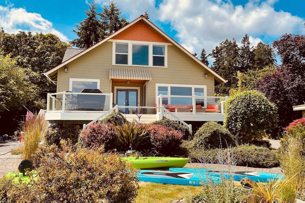 Spacious Family-friendly Home On Port Orchard - Silverdale, WA