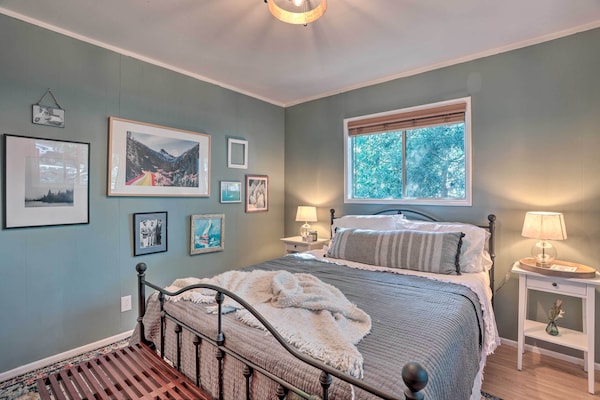 Modern & Unique Cabin With Deck By Lake Gregory! - Glen Helen Regional Park, San Bernardino