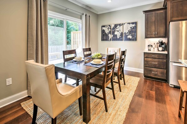 Downtown Townhome; Walk To Dine & Shop On Broad St - Forest Lake, Carthage