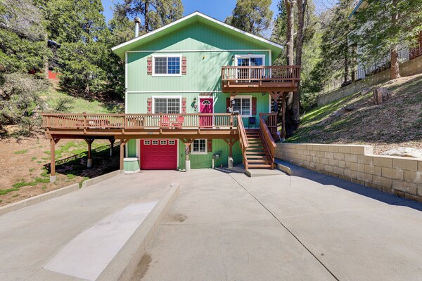 Remodeled Crestline Retreat: Walk To Lake Gregory! - Silverwood Lake State Recreation Area, Hesperia