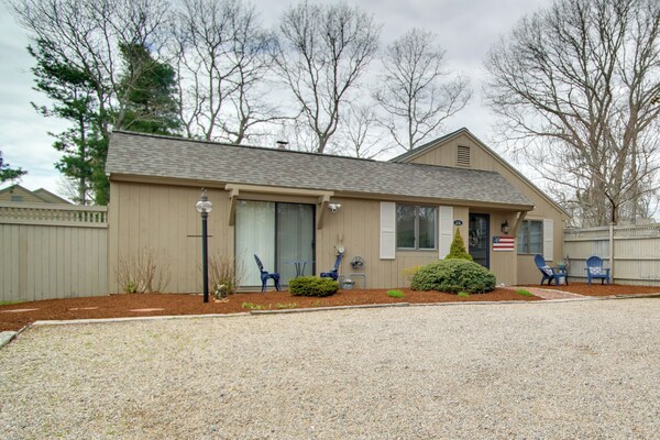 Charming Cape Cod Home W/ Patio, 2 Mi To Beach! - Massachusetts