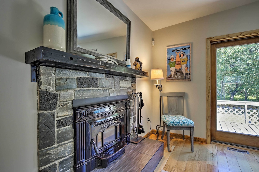 Coastal Cottage: Walk To Chipman's Cove! - Wellfleet, MA