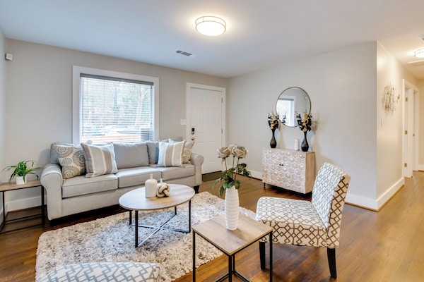 6 Mi To World Cup! Pet-friendly Atl Home W/ Yard - Atlanta, GA
