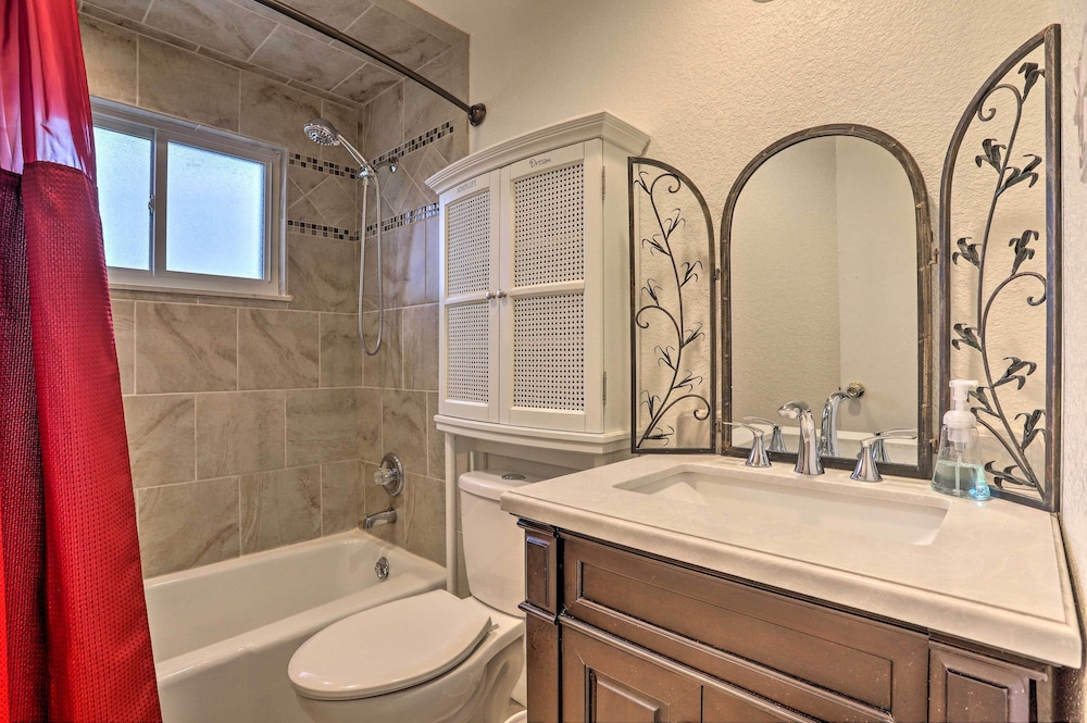 Private Yard + Patio: Denver Area Home! - Thornton, CO