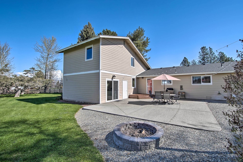 Ellensburg Home W/ Mountain Views On 3 Acres! - Ellensburg, WA