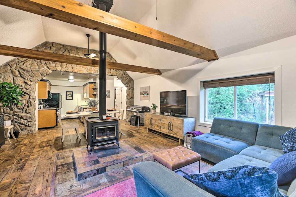 Creekside Morrison Cabin ~ 9 Mi To Red Rocks Park! - Evergreen, CO