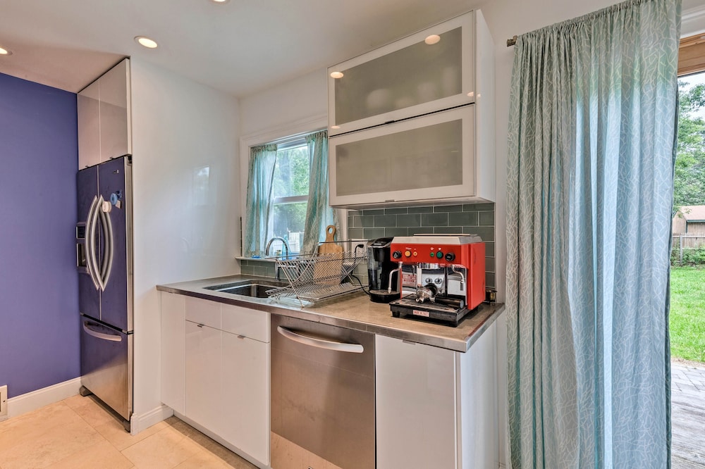 Hamptons Bay Home On Shinnecock Bay W/ Yard! - Long Island, NY