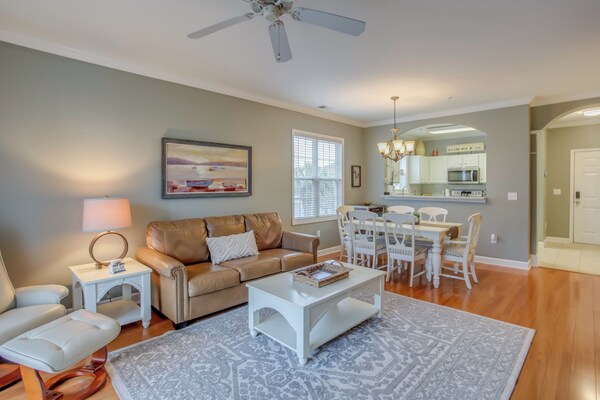 Golf Resort Condo W/ Pool In North Myrtle Beach! - South Carolina