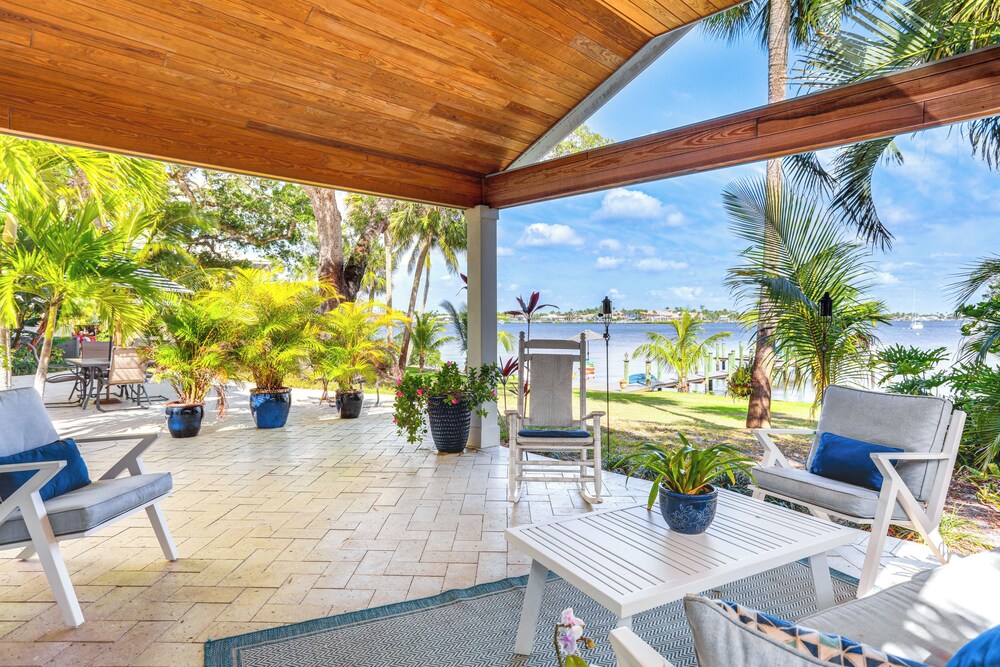 Waterfront Stuart Oasis W/ Hot Tub & Dock! - Caraïbes