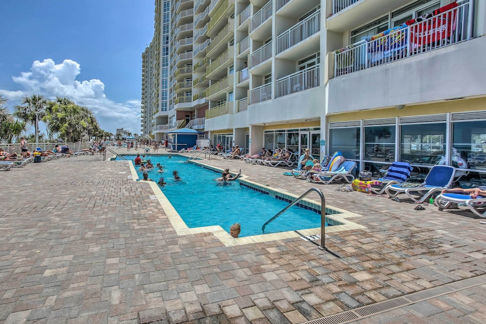 Oceanfront Condo W/ Perks In Bay Watch Resort - North Myrtle Beach, SC