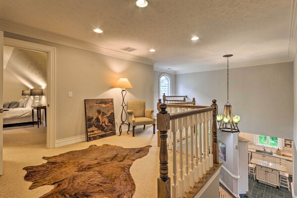 Spacious Elk Mountain Sanctuary W/ Deck & Views! - Asheville, NC