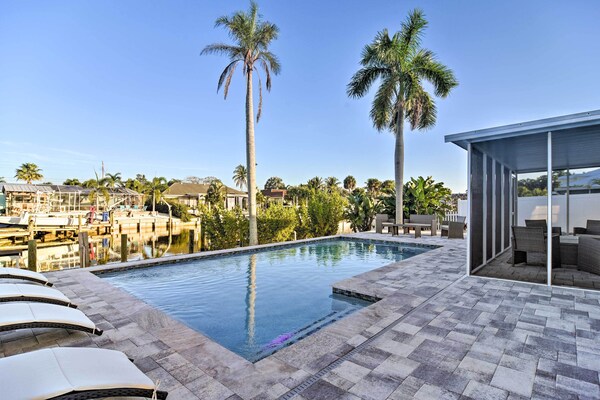 Beach House W/ Pool: 3 Mi To Anna Maria Island! - Longboat Key, FL