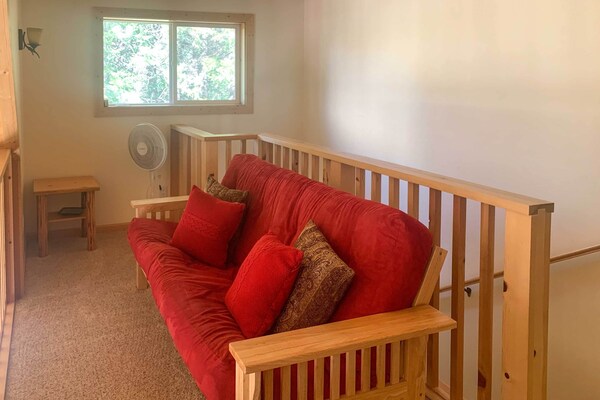 Rustic Retreat W/ Deck: Steps From Lake Almanor! - Greenville, CA