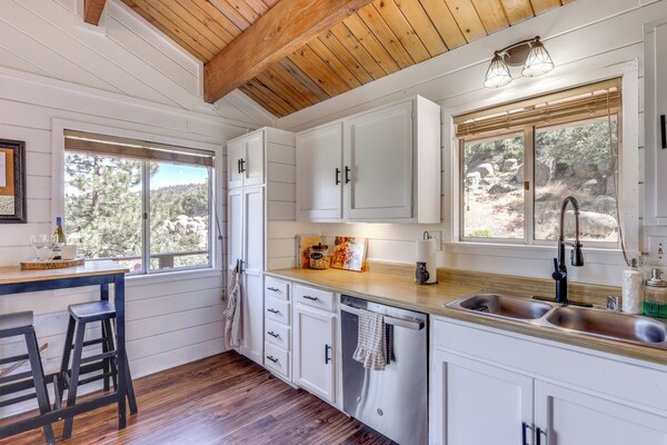 Snow Valley Hideaway Arrowbear Lake Retreat - Running Springs, CA