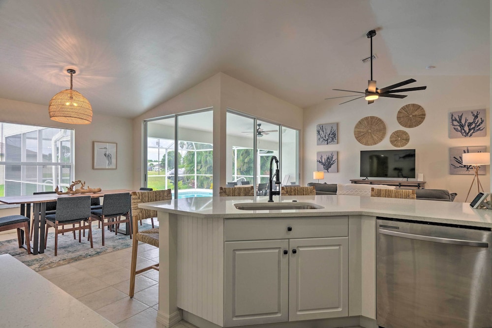 Private Pool: Beachy Cape Coral Getaway! - Sanibel Island, FL