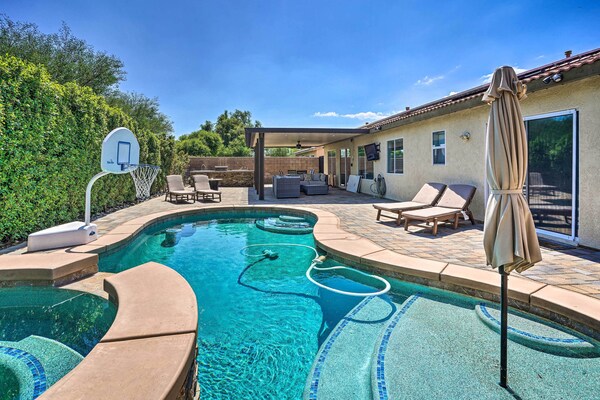 Pool & Game Room: Pet-friendly Indio Retreat - Joshua Tree National Park