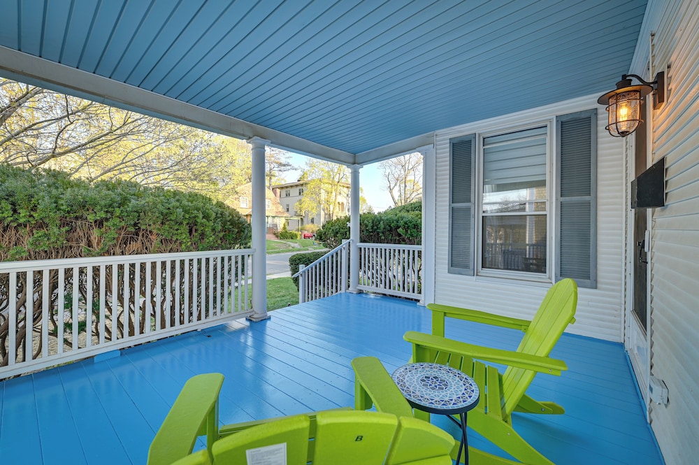 Spacious Historic Home In The Berkshires! - Pittsfield, MA