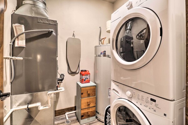 Cozy Columbia Falls Condo W/ Private Balcony! - Columbia Falls, MT