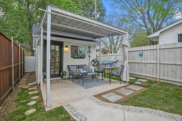 1 Mi To Lewisville Lake Fun: Quaint Cottage! - Southlake, TX