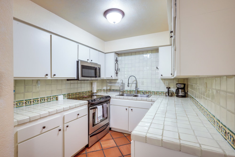 Cozy Southwest Style Santa Fe Condo! - Santa Fe, NM