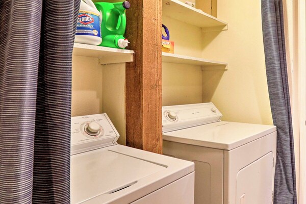 1 Mi To Lake Tahoe: Home W/ Hot Tub & Decks - Tahoe City, CA