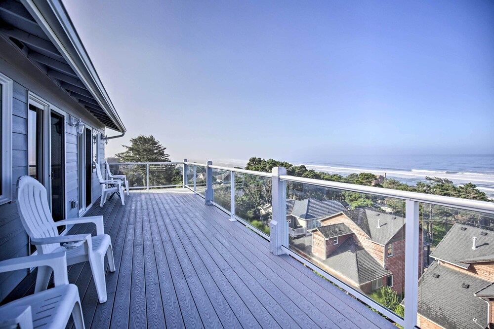 Ocean-view Lincoln City Retreat W/ 3 Viewing Decks - Lincoln City, OR