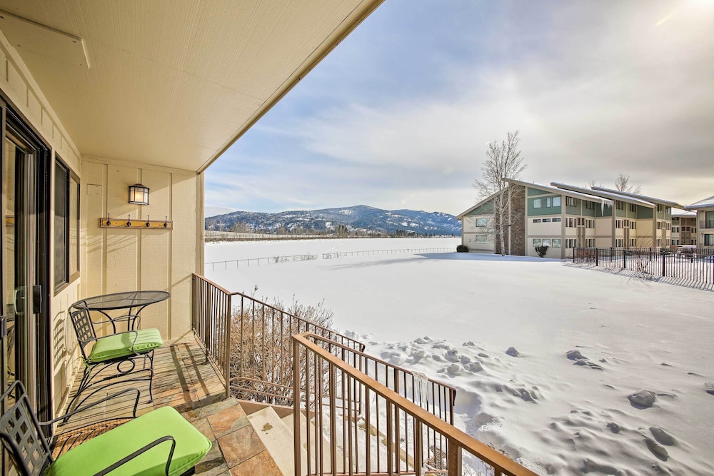 Lake Pend Oreille Condo W/ Porch & Mountain View! - Lake Ponderay, Ponderay