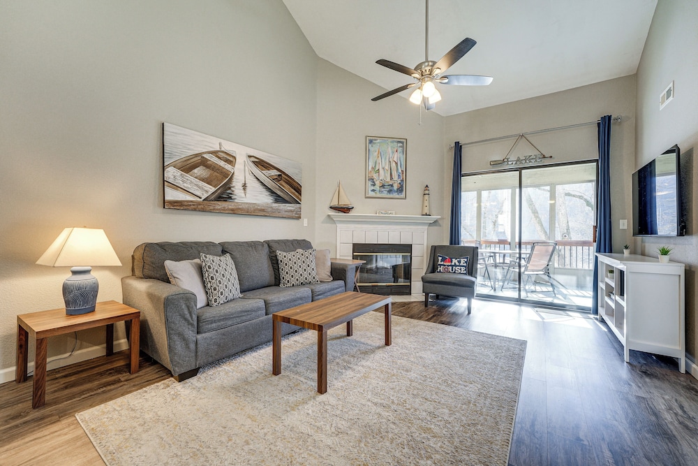 Lakefront Branson Penthouse W/ Resort Amenities! - Ridgedale, MO