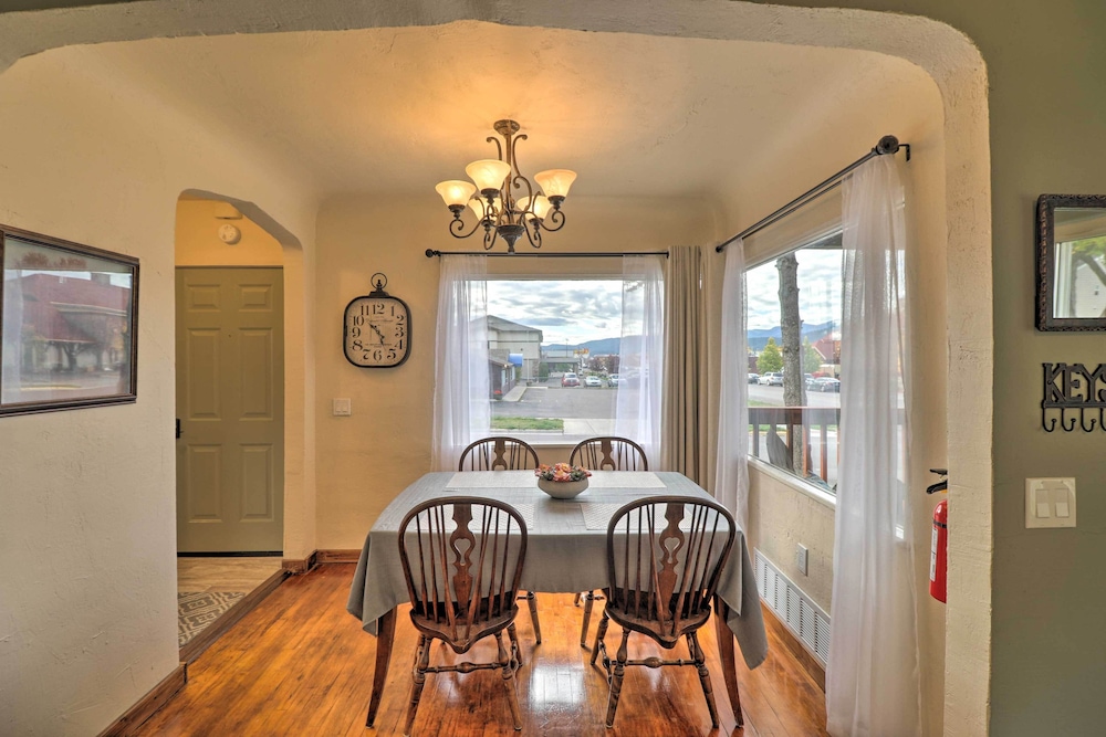 Comfy & Cozy Kalispell Home: Walk To Downtown - Kalispell, MT