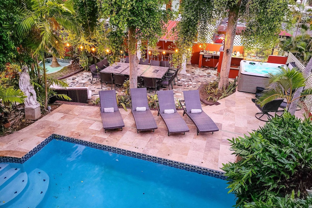 Luxurious San Juan Villa W/ Pool - Walk To Beach! - San Juan, Puerto Rico