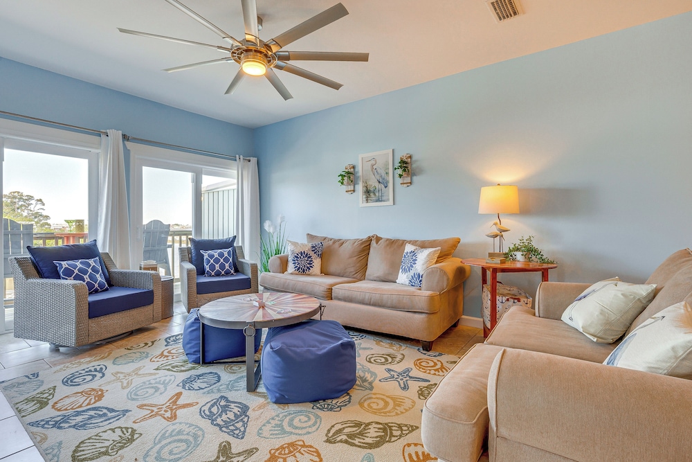 Water View Dauphin Island Condo W/ Boat Slips - Fort Morgan State Historic Site