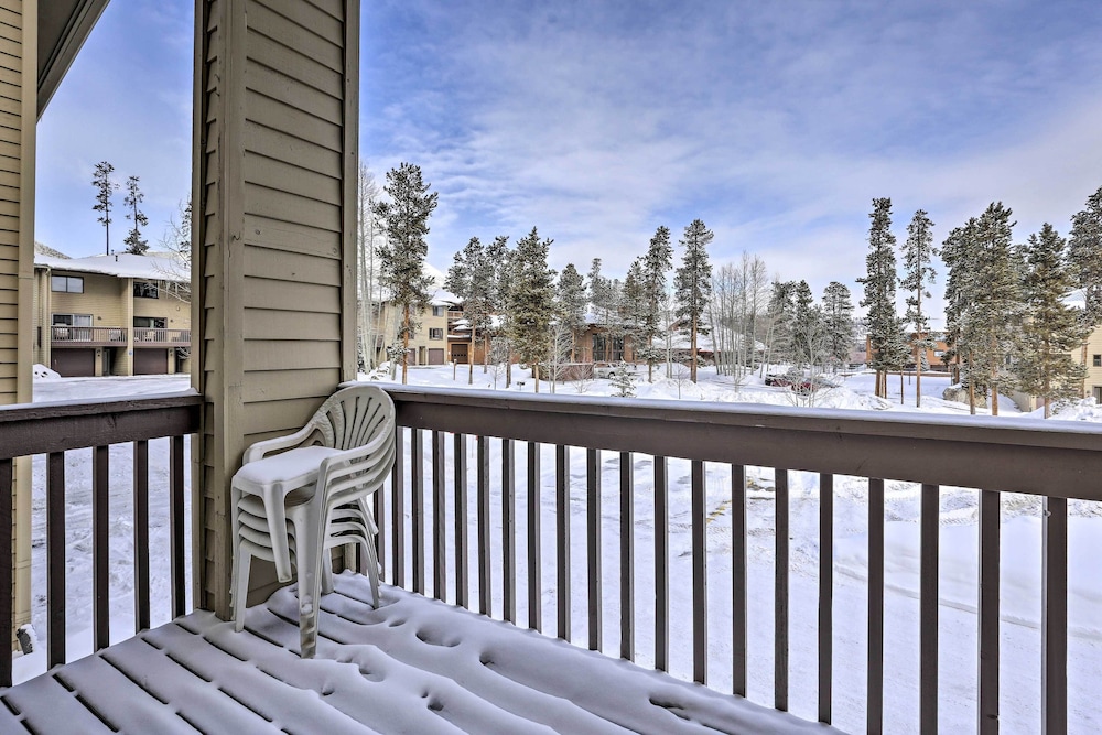 Sleek Frisco Townhome W/ Views: 8 Mi To Copper Mtn - Frisco, CO