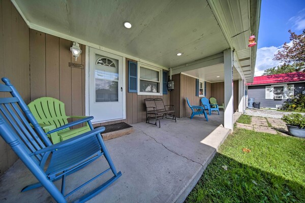 Spacious Geneva House < .5 Mi To The Strip! - Geneva-on-the-Lake, OH