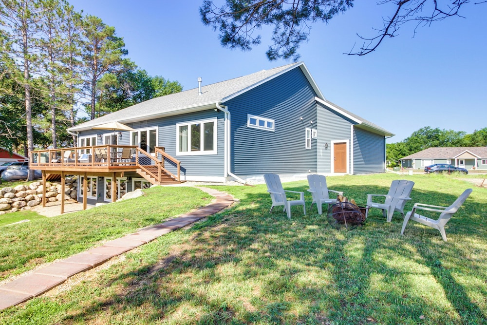 Dock + Kayaks: Alexandria Chain Of Lakes Escape! - Minnesota