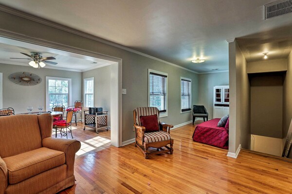 Spacious Mount Pleasant Home: 5 Mi To Beach - Mount Pleasant, SC