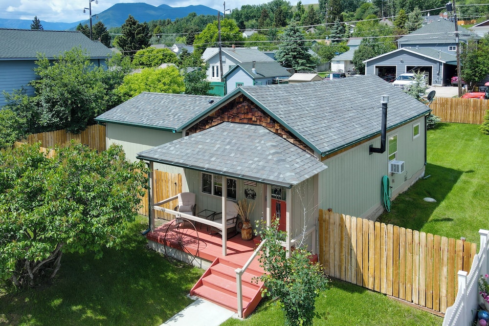 Red Lodge Retreat W/ Hot Tub: 3 Blocks To Downtown - Red Lodge, MT