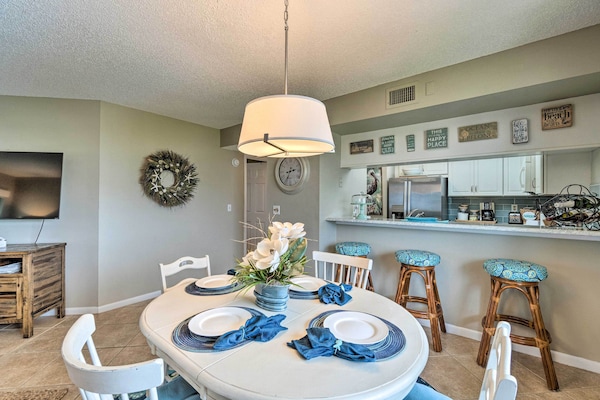 Resort Condo W/ Beach Access On Anna Maria Island! - Longboat Key, FL