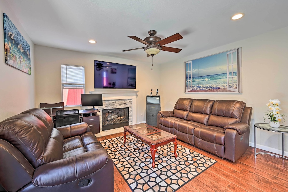 San Diego Sanctuary W/ Hot Tub & Large Patio! - Chula Vista, CA
