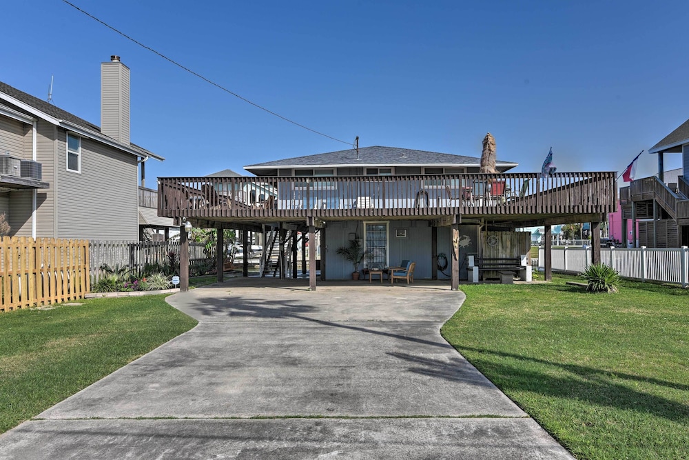 1/2 Mi To Beach: Canal-front Galveston Home! - Galveston