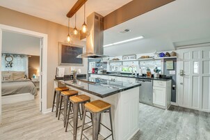 Casa (2 Bedrooms) | Interior