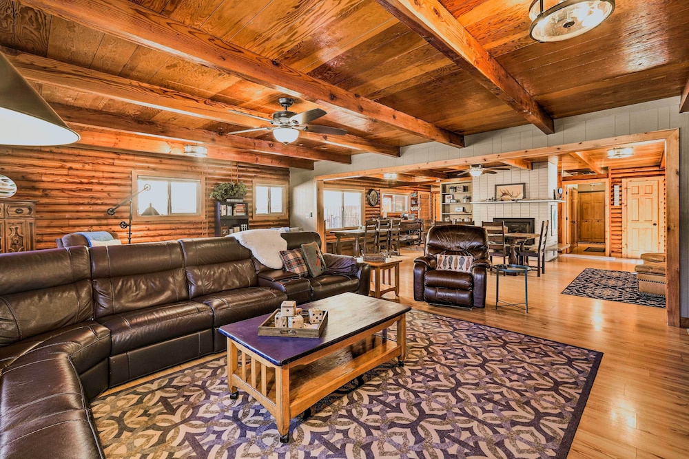 Dog-friendly Kings Beach Log Cabin W/ Hot Tub! - Incline Village, NV