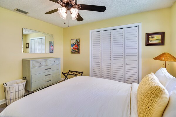 Fort Pierce Vacation Rental: Walk To Beach & Jetty - Fort Pierce, FL
